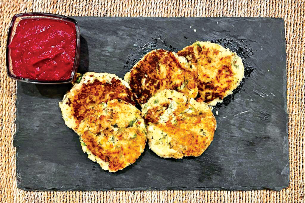Cottage Cheese Cutlet With Beetroot Dip - RobinAge