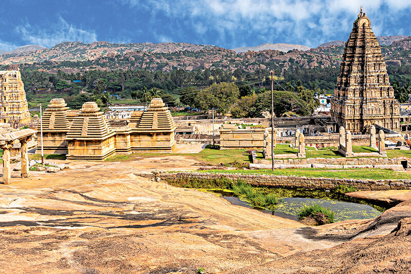 Hampi: Karnataka - RobinAge