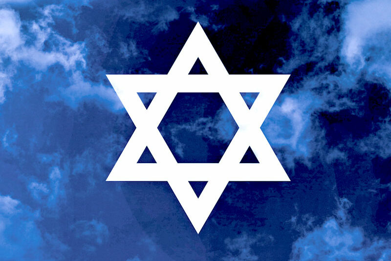 What Is the Star of David Seen on Jewish Synagogues? - RobinAge