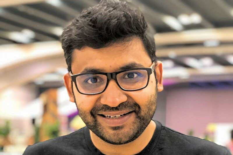 Parag Agarwal Removed as CEO of Twitter - RobinAge