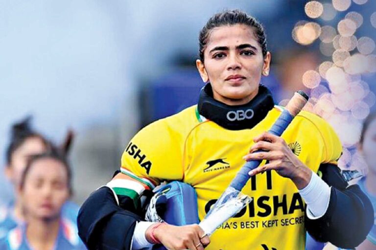 Savita Punia Named Best Goalkeeper at Hockey World Cup - RobinAge