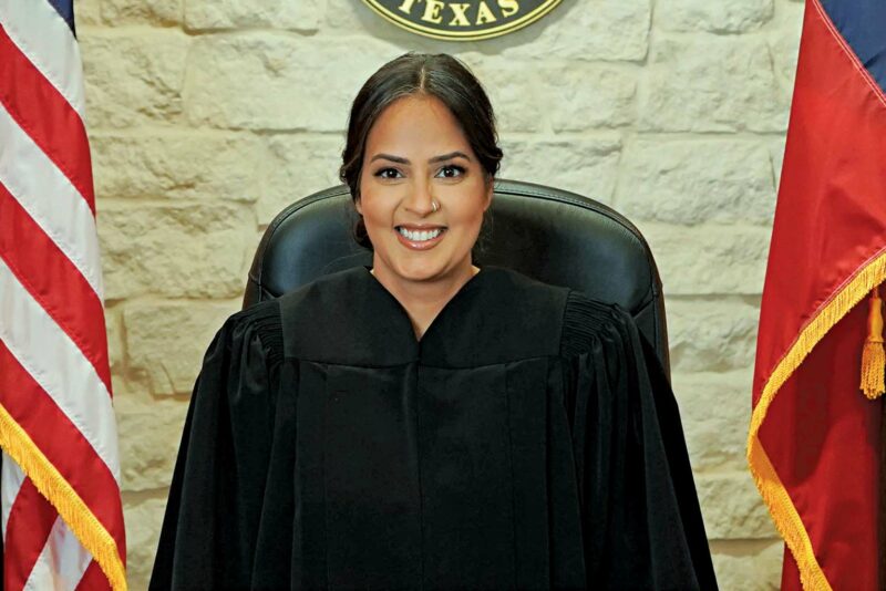 US Appoints Its First Female Sikh Judge - RobinAge