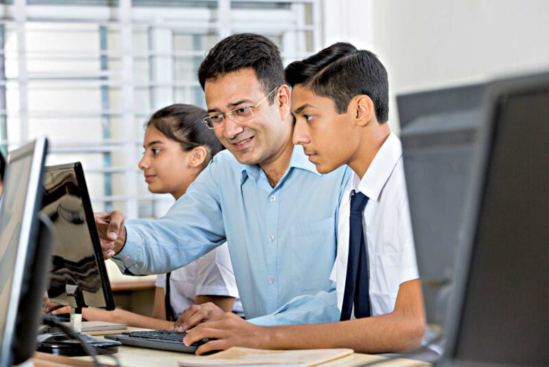 Vocational Training in Schools - RobinAge