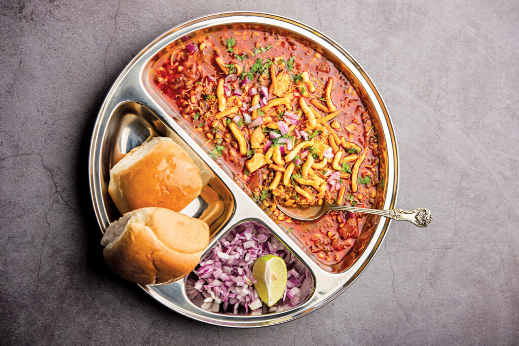 Misal Pav - RobinAge