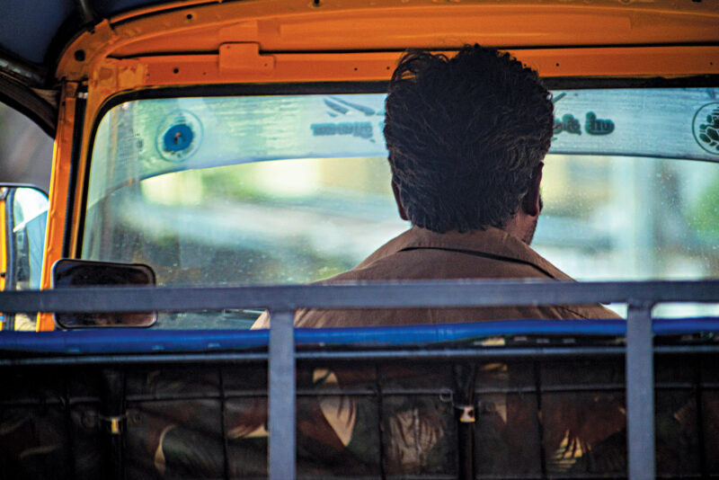 Auto-rickshaw Driver Returns to Studies After 37 Years - RobinAge