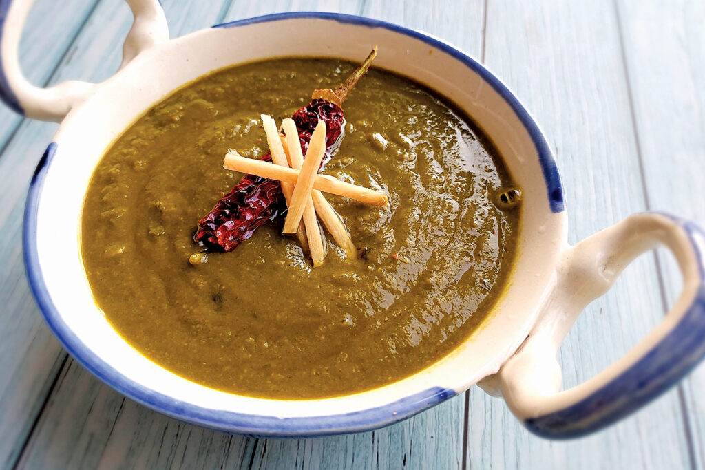 Kafuli: Spinach Curry - RobinAge