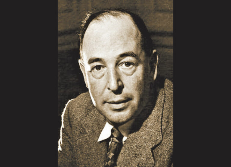 CS Lewis: The Creator of Narnia - RobinAge